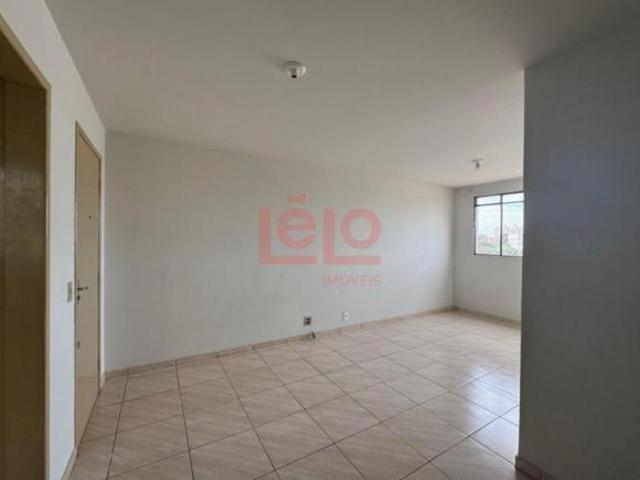 VENDA | Apartamento, com 3 dormitórios em ZONA 03, MARINGA