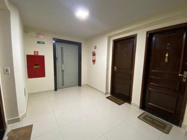 VENDA | Apartamento, com 3 dormitórios em Zona 03, Maringá
