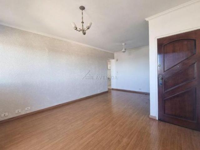 VENDA | Apartamento, com 3 dormitórios em Centro, Londrina