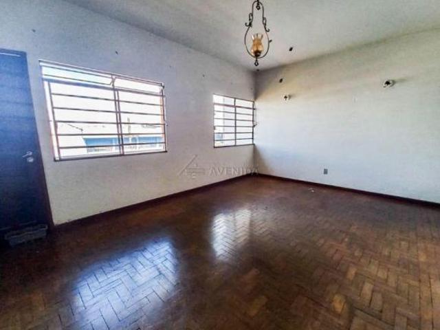 VENDA | Apartamento, com 3 dormitórios em Centro, Londrina