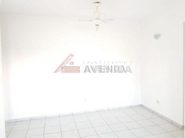 VENDA | Apartamento, com 3 dormitórios em Oguido, Londrina