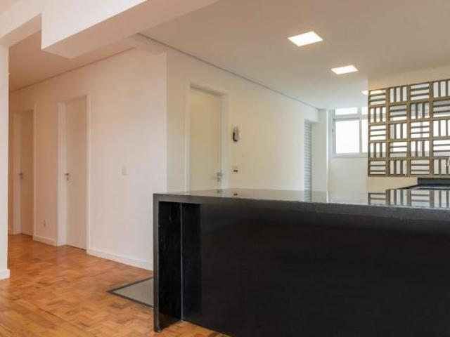 VENDA Apartamento com 129m² 3 dormitórios 1 suíte, 2 vagas em Higienópolis