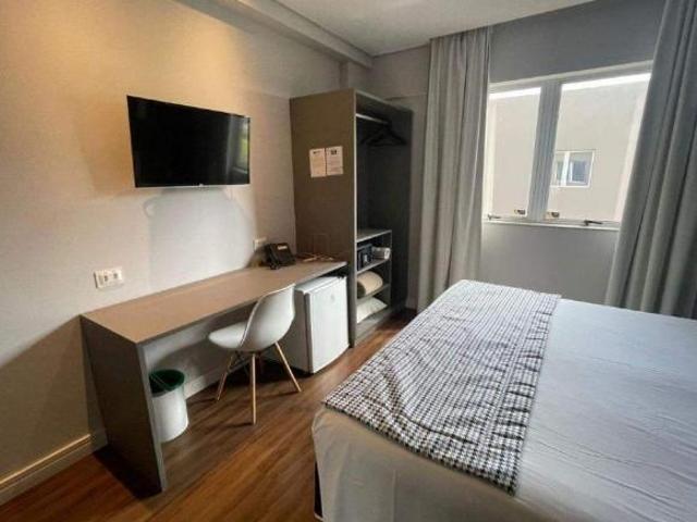 VENDA | Apartamento, com 1 dormitórios em Parque Industrial Mário Bulhões, Maringá