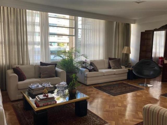 VENDA Apartamento com 275m² 4 dormitórios 2 suítes e 4 vagas em Higienópois