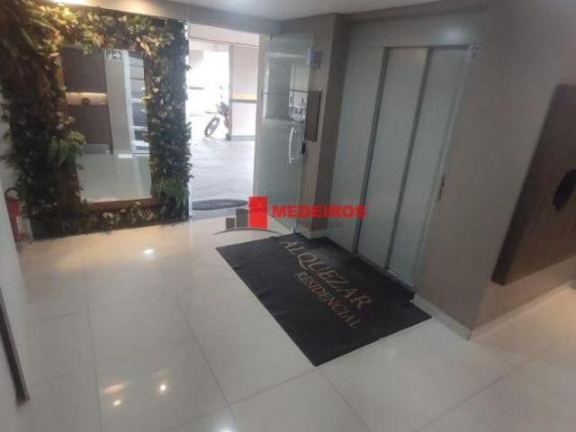 VENDA | Apartamento, com 2 dormitórios em Vila Santo Antonio, Maringá