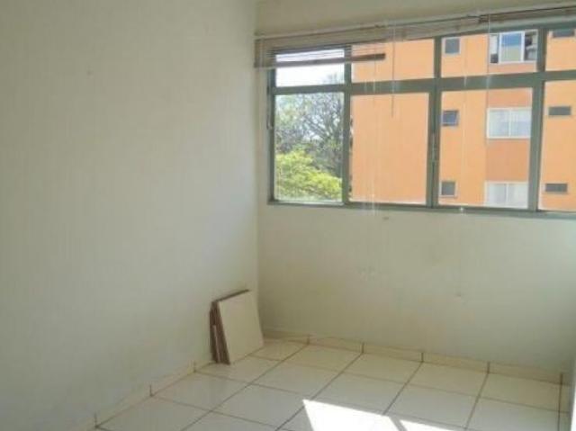 VENDA | Apartamento, com 2 dormitórios em ZONA 07, MARINGA