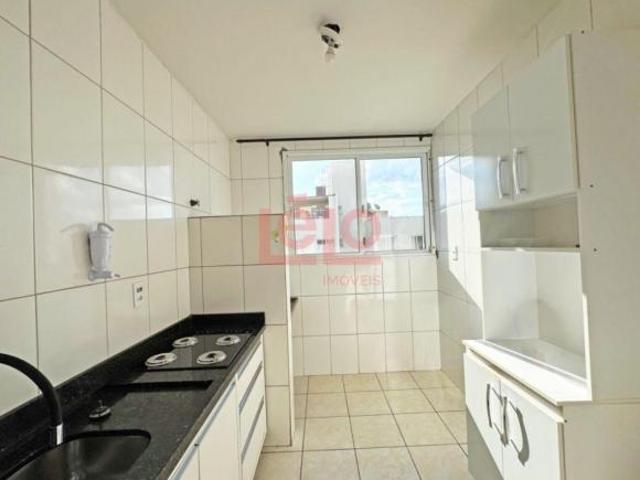 VENDA | Apartamento, com 2 dormitórios em ZONA 07, MARINGA