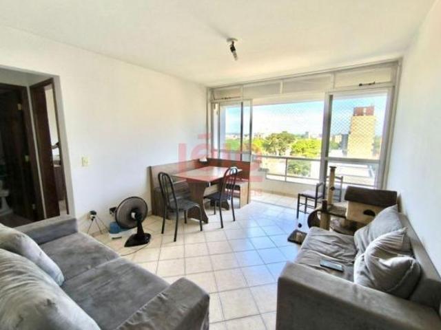 VENDA | Apartamento, com 2 dormitórios em ZONA 07, MARINGA