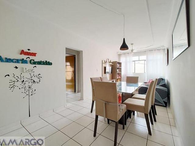 VENDA | Apartamento, com 2 dormitórios em Zona 07, Maringá
