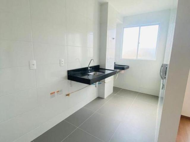 VENDA | Apartamento, com 2 dormitórios em Zona 07, Maringá