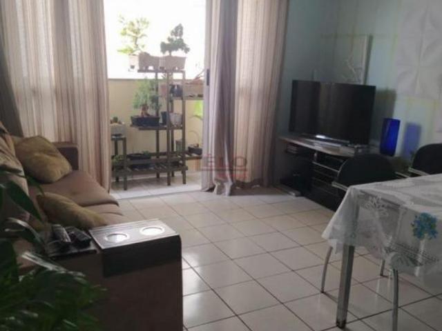 VENDA | Apartamento, com 2 dormitórios em ZONA 07, MARINGA