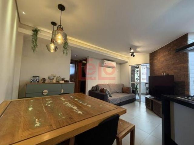 VENDA | Apartamento, com 2 dormitórios em ZONA 01, MARINGA