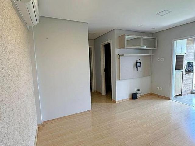 VENDA | Apartamento, com 2 dormitórios em Zona 02, Maringá