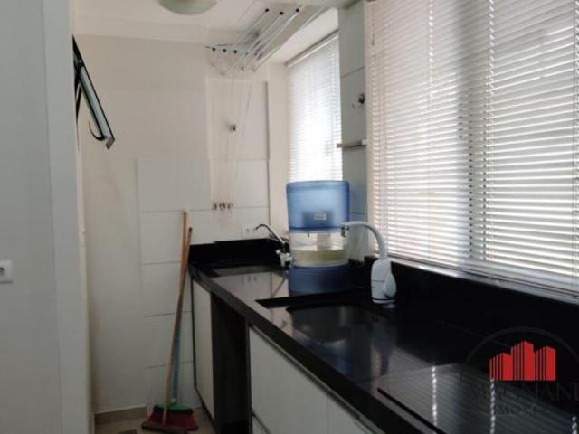 VENDA | Apartamento, com 2 dormitórios em Zona 03, Maringá