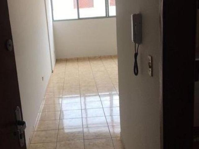 VENDA | Apartamento, com 2 dormitórios em ZONA 03, MARINGA