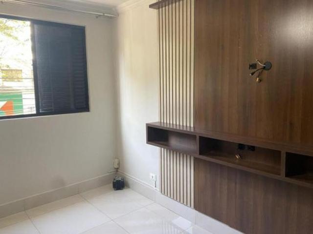 VENDA | Apartamento, com 2 dormitórios em Zona 03, Maringá