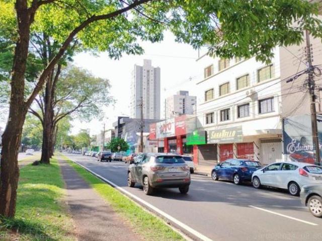 VENDA | Apartamento, com 2 dormitórios em Zona 03, Maringá