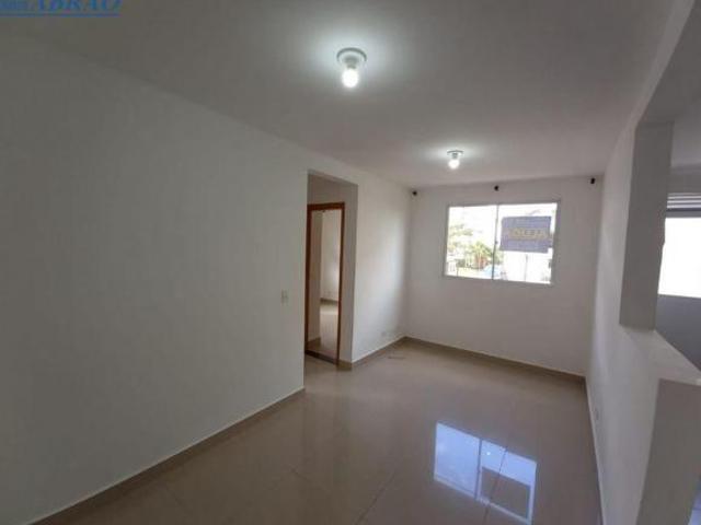 VENDA | Apartamento, com 2 dormitórios em Jardim Das Estações, Maringá