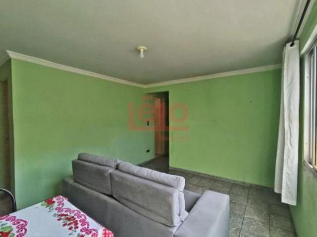 VENDA | Apartamento, com 2 dormitórios em PARQUE RES PATRICIA, MARINGA