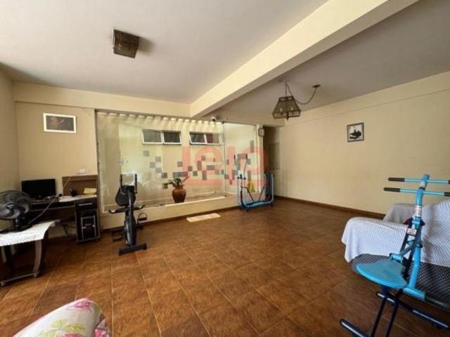 VENDA | Apartamento, com 4 dormitórios em ZONA 04, MARINGA