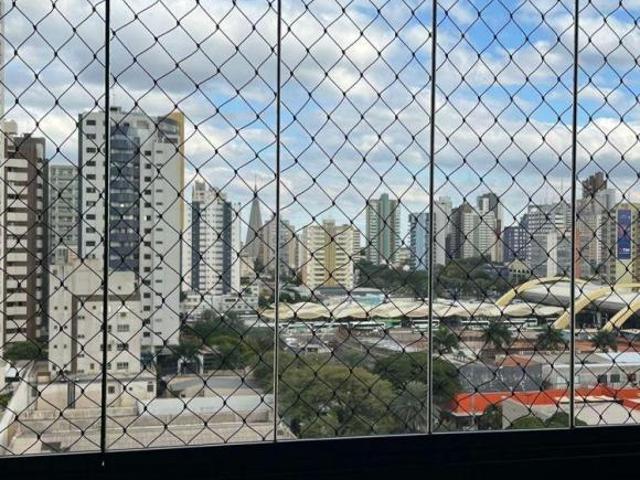 VENDA | Apartamento, com 4 dormitórios em Zona 07, Maringá