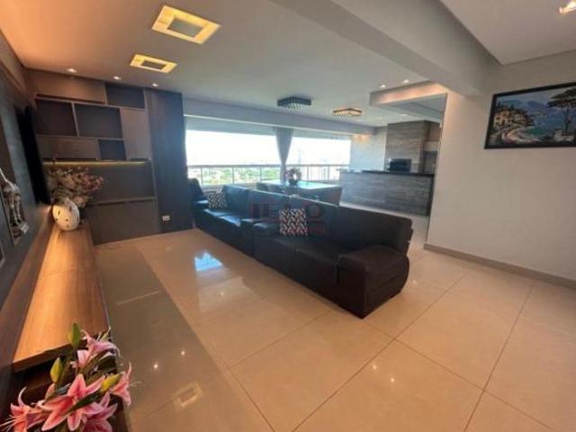 VENDA | Apartamento, com 4 dormitórios em ZONA 01, MARINGA