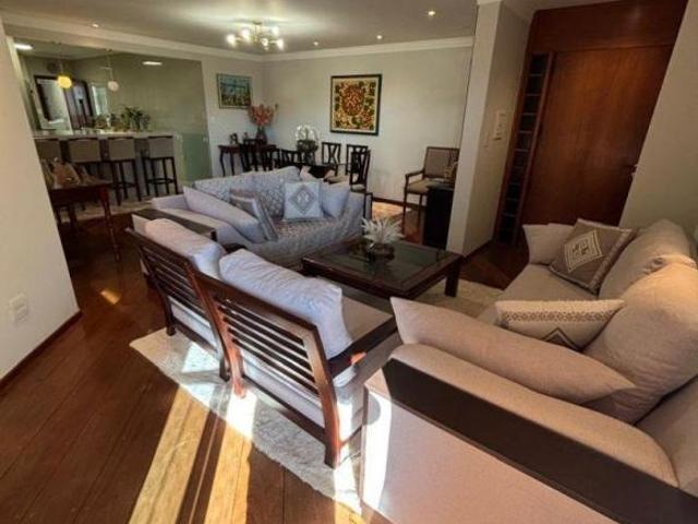 VENDA | Apartamento, com 4 dormitórios em Zona 01 Centro, Maringá