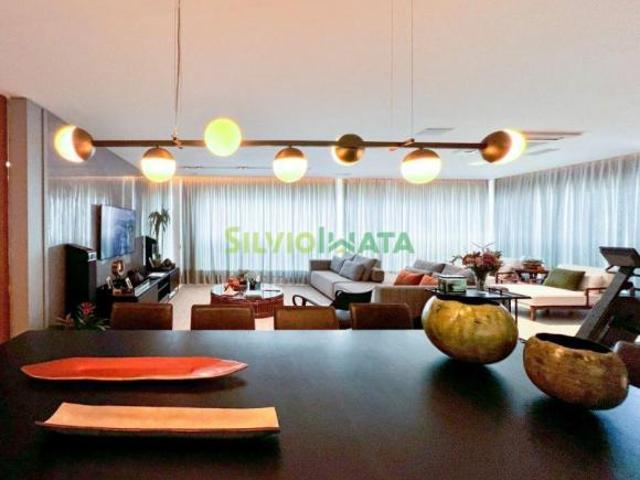 VENDA | Apartamento, com 4 dormitórios em Zona 02, Maringá
