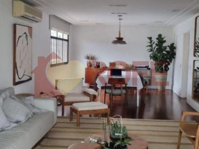 Venda Apartamento Condomínio Adriana Moema | 243m², 4 dormitórios 3 suítes e lazer completo
