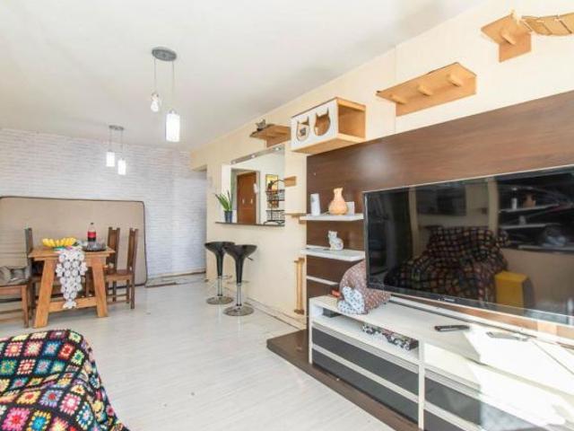 Venda apartamento Guará 2 quartos, sala, 2 vagas de garagem, 65 metros de área útil