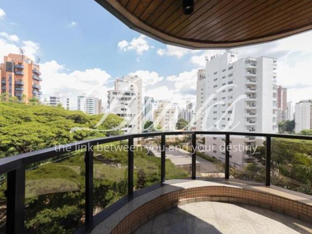 VENDA APARTAMENTO MOEMA 4 SUÍTES