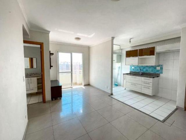 Venda apartamento no condomínio Flor da terra