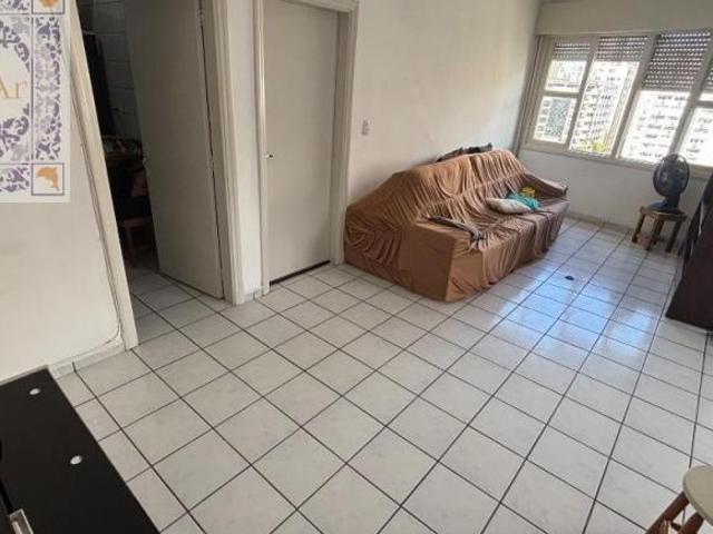Venda Apartamento Santos SP mAr dOce lAr com varanda na sala e a uma quadra 250m da praia do Gon