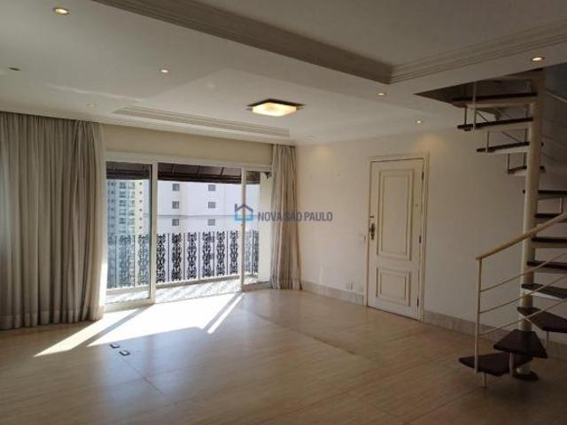 Venda. Brooklin Paulista. Cobertura Duplex 230M². 3 quartos 2 suítes. 2 vagas