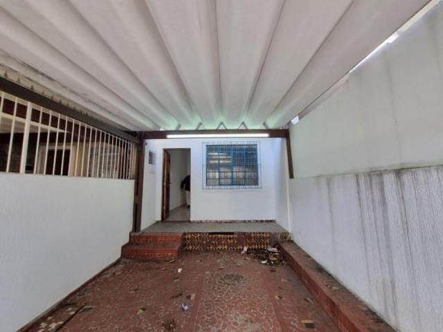 VENDA BUTANTA Sobrado com 2 Quartos e 2 banheiros, 100m²