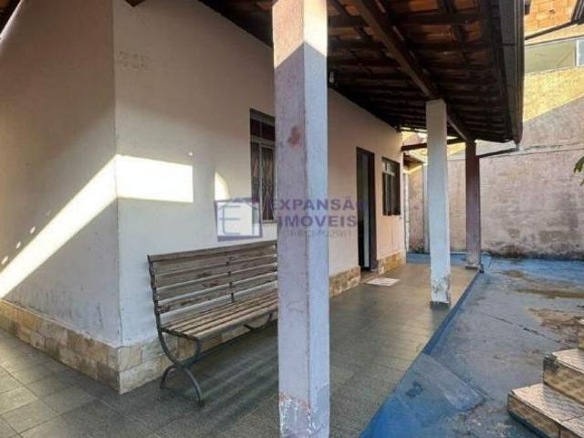 VENDA, CASA, ÁGUA FRESCA