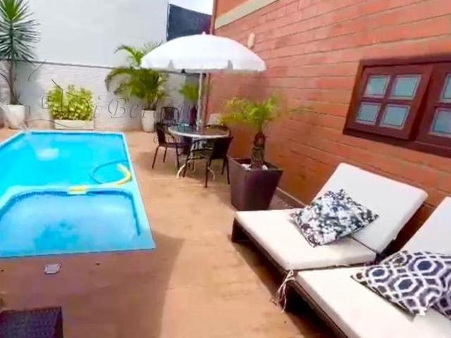 Venda Casa alto padrão no bairro Jd. da Serra 4 suítes Jundiaí/SP