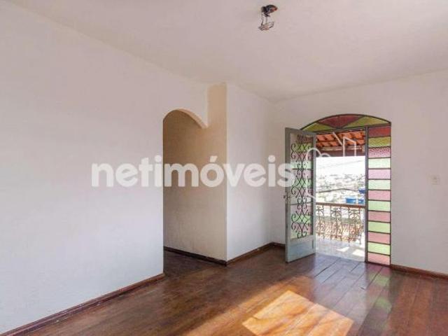 Casa de 3 Quartos à Venda no Boa Vista!