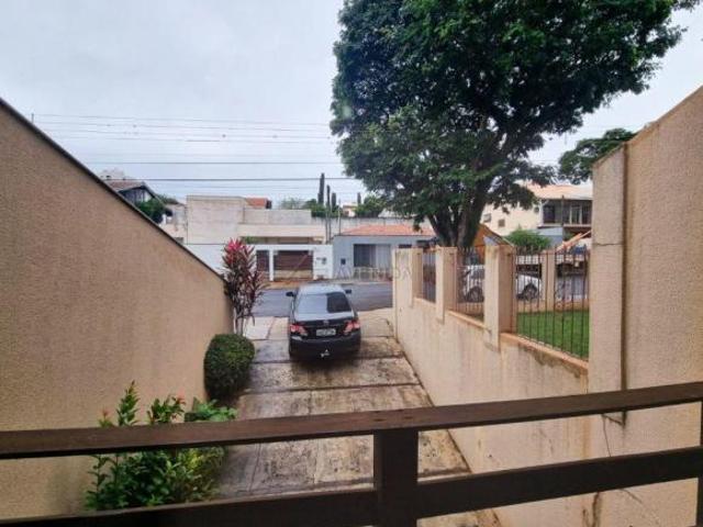 VENDA | Casa, com 4 dormitórios em Araxá, Londrina