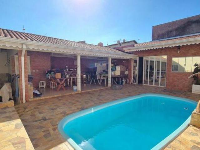 VENDA | Casa, com 4 dormitórios em Califórnia, Londrina