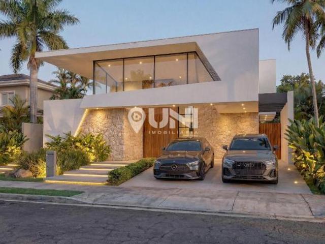 VENDA | Casa, com 4 dormitórios em Ecoville, Dourados