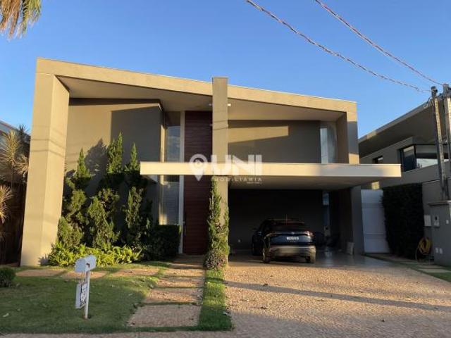 VENDA | Casa, com 4 dormitórios em Ecoville, Dourados