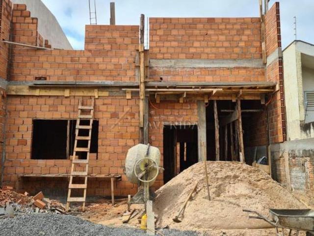 VENDA | Casa, com 4 dormitórios em Jardim Burle Marx, Londrina