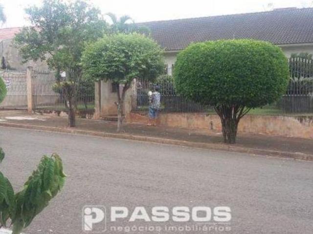 VENDA | Casa, com 4 dormitórios em JD IMPERIAL, MARINGÁ