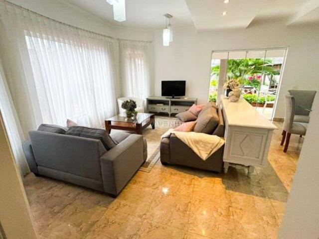 VENDA | Casa, com 4 dormitórios em Parque Residencial Alcântara, Londrina