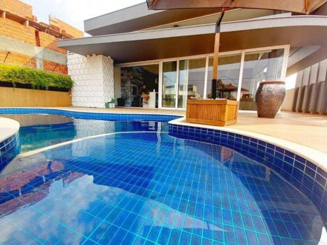 VENDA | Casa, com 4 dormitórios em Porto Rico