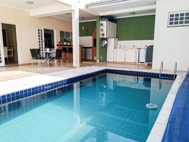 VENDA | Casa, com 4 dormitórios em São Pedro, Londrina