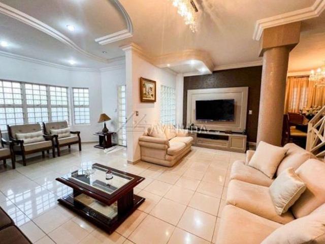 VENDA | Casa, com 4 dormitórios em TERRA DE SANTANA I E II, Londrina