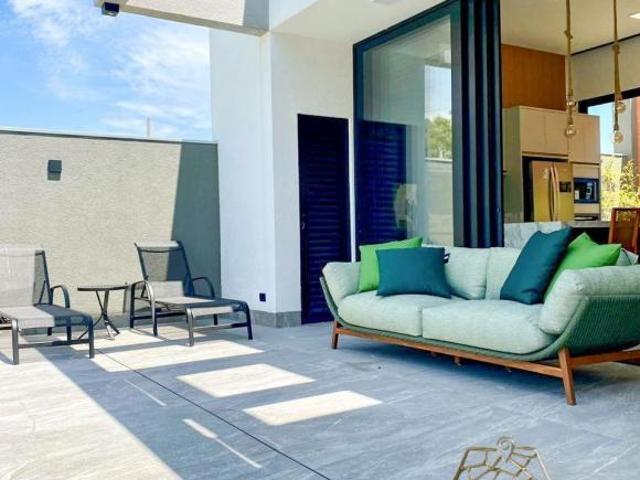 VENDA | Casa, com 5 dormitórios em Centro, Porto Rico