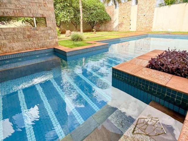 VENDA | Casa, com 5 dormitórios em Jardim Leblon, Maringá